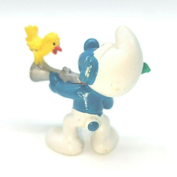 Toys | Smurfs Hunter Smurf 198 Yellow Bird On Gun 20106 Vintage Display ...